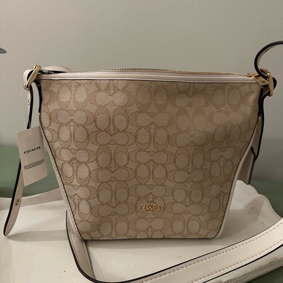 Coach | Bags | Nwt Coach Crossbody Light Khaki Signature Pattern Chalk ...